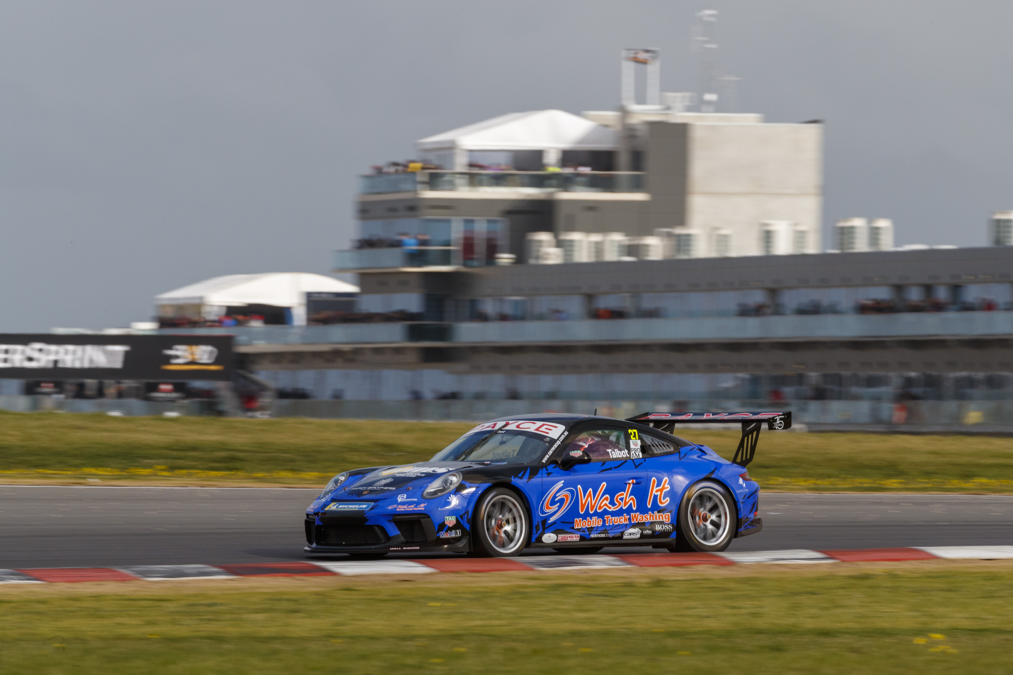 2019 Virgin Australia Supercars Championship - Porsche Paynter Dixon ...